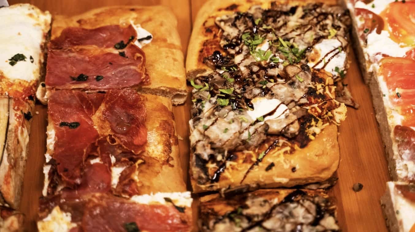 What Is A Clean Cut Pizza? - Everything you need to know