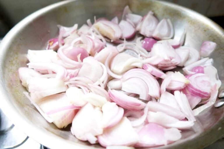 Caramelized Onions Recipe-{Tips to do it quick and fast}